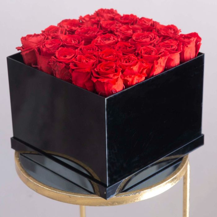 Order red roses in box packing online